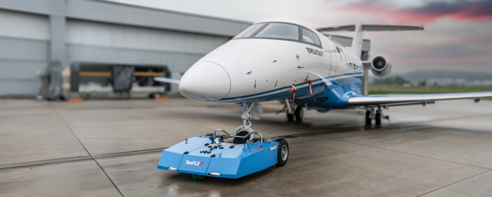 TF4 - 14.000kg / 30.000lbs MTOW | TowFLEXX | electric Aircraft Tugs