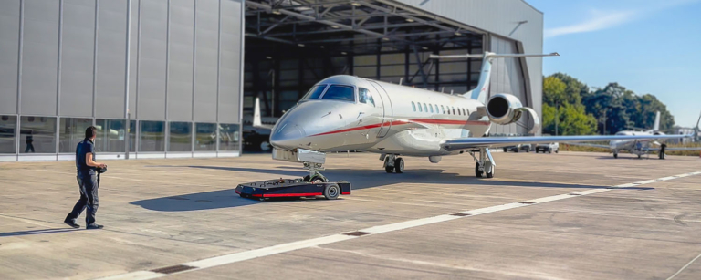 TF5 - 60.000kg / 132.000lbs MTOW | TowFLEXX | electric towbarless ...